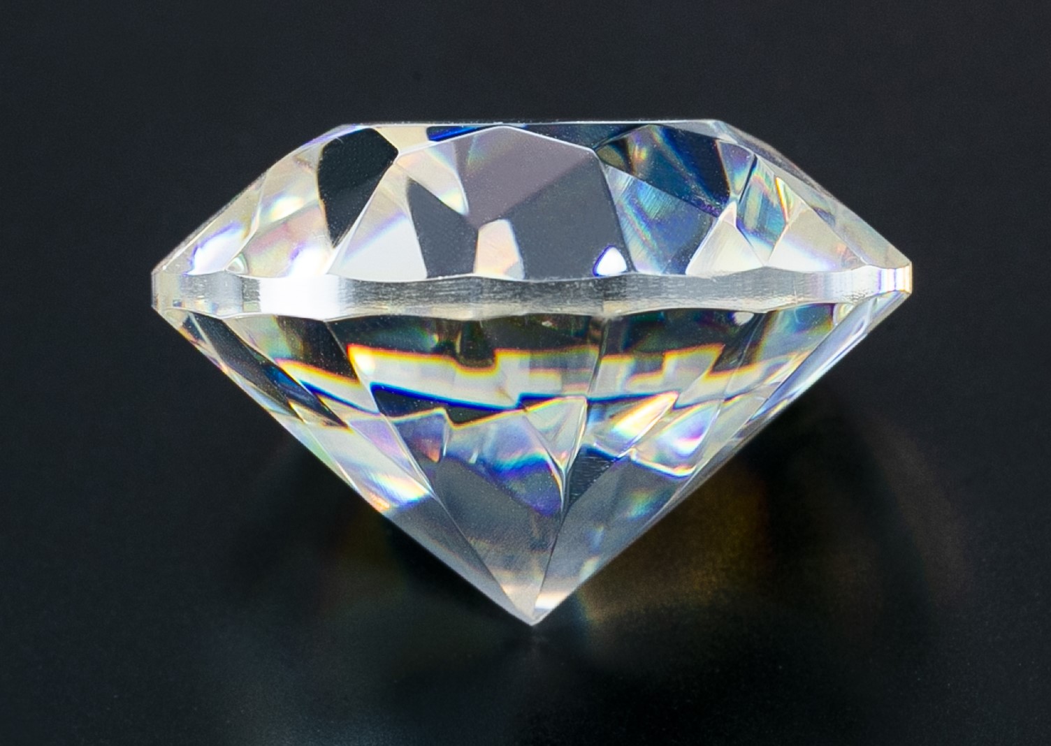 History of SrTiO3 (STO) crystals - SHINKOSHA Crystals for a bright future